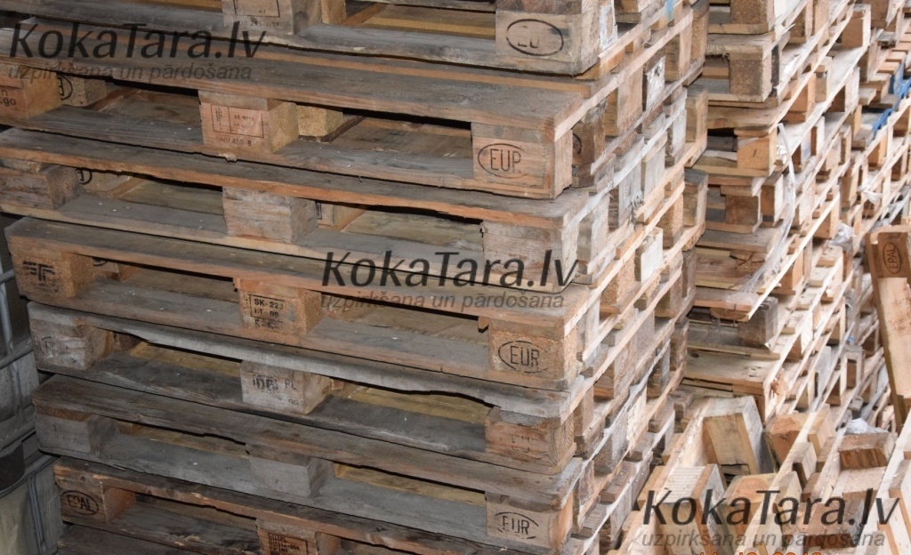 Euro-pallets with EUR/EPAL marking